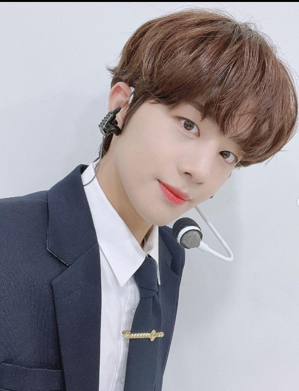 문익, 디케이지 탈퇴…"DKZ 6인 체제로 활동"